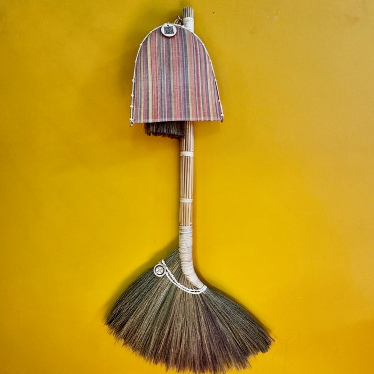 Jhoi Broom – Global Ateliers Store